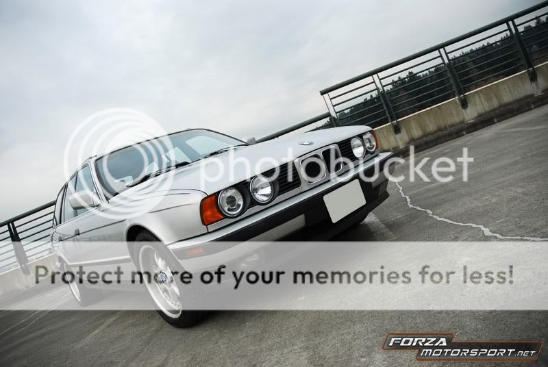 bmw e34 estate with a corvette motor | Retro Rides